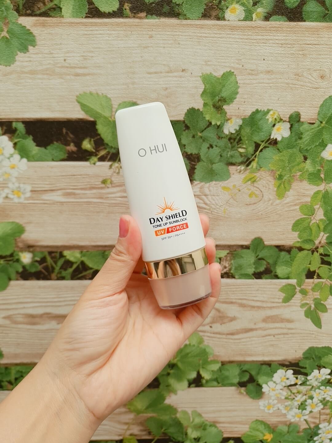 Kem chống nắng OHUI Day Shield Ultra Sun block UV Force